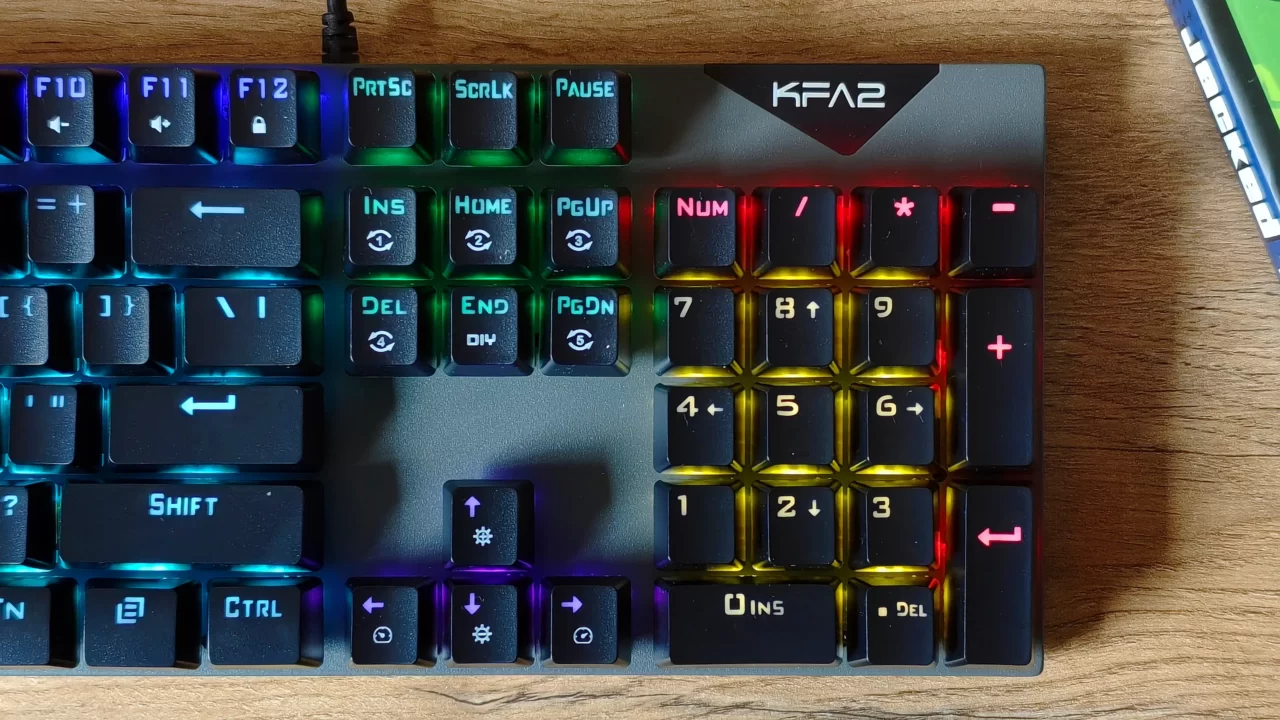 Test KFA2 Stealth STL-03. Tani mechanik z "nie RGB"
